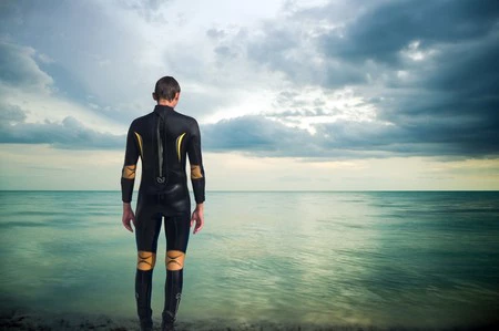 Open Water Wetsuit អ្នកហែលទឹក