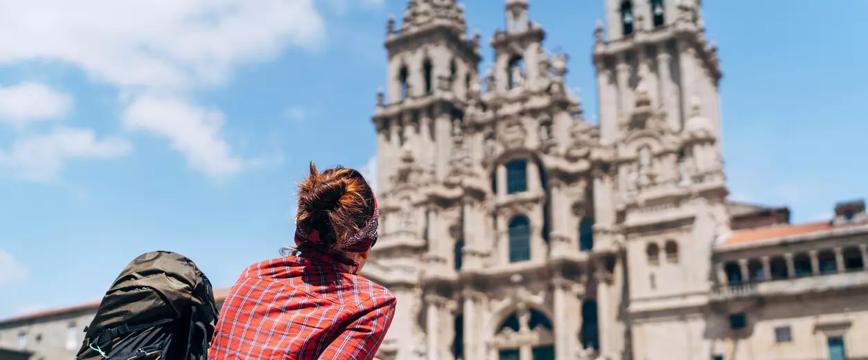 Sakado randone pou fè Camino de Santiago: kiyès pou achte? Konsèy ak rekòmandasyon