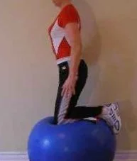 Exercises with fitball to strengthen the core