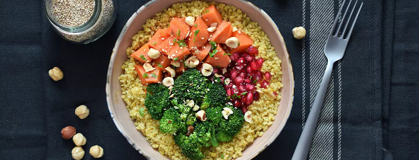 Quinoa سان 41 ترڪيبون، توهان جي باقاعده غذا ۾ هن پروٽين سان مالا مال pseudocereal شامل ڪرڻ لاء