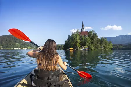 Besplatno vožnja kajakom