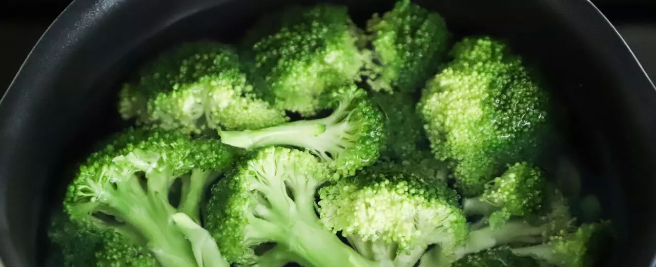 Ọna ti o dara julọ lati ṣe ounjẹ broccoli ki o jẹ pipe