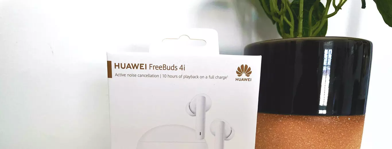 ہم نے Huawei FreeBuds 4i کا تجربہ کیا: بہترین بیٹری کے ساتھ ہیڈ فون اور تربیت کے لیے آرام دہ، بڑی قیمت پر