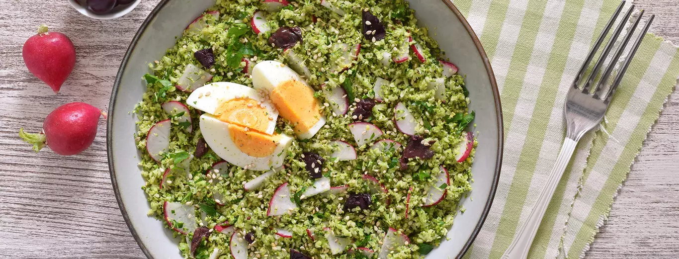 Salada de cuscuz de brócolis. Receita saudável, simples e deliciosa