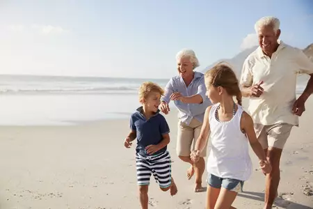 familie som løper