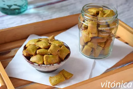 Crackers of Chickpea Flour Crackers