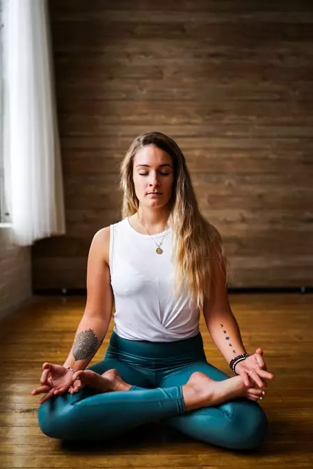 lotus-postuer-padmasana-yoga