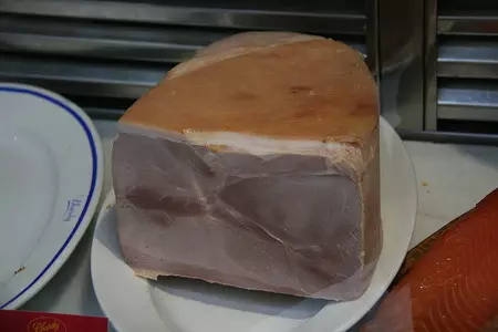 cooked ham