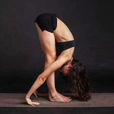 uttanasana