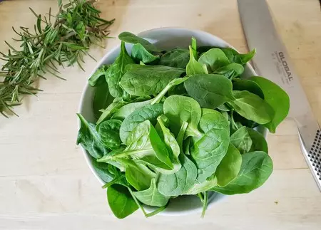 Spinach 3708115 1280