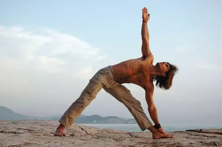 triangolo yoga