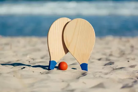 prednosti-igranja-lopate-na-plaži