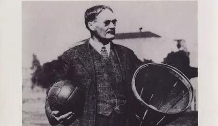 Naismith-historie-basketbal